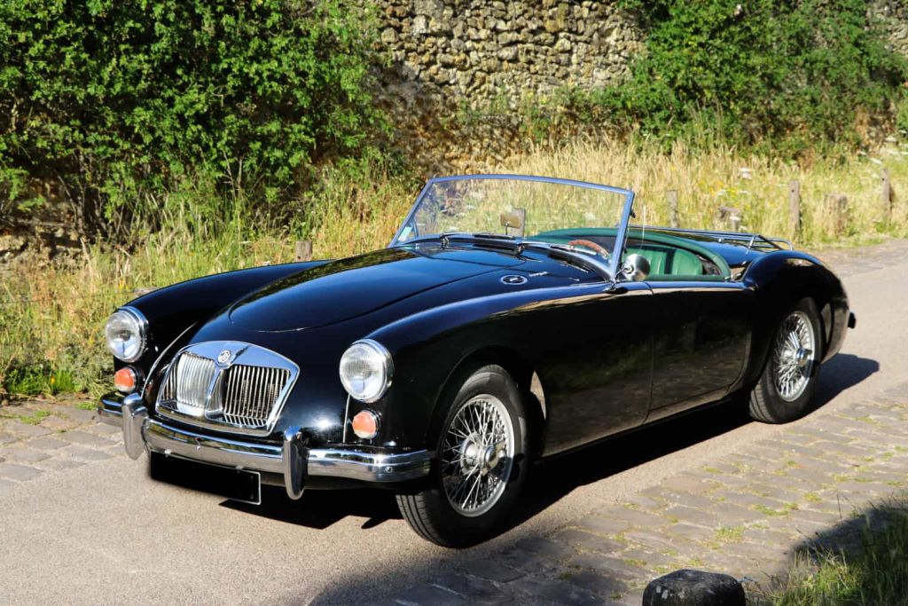 Cartis Classic Car | rent a classic car in France